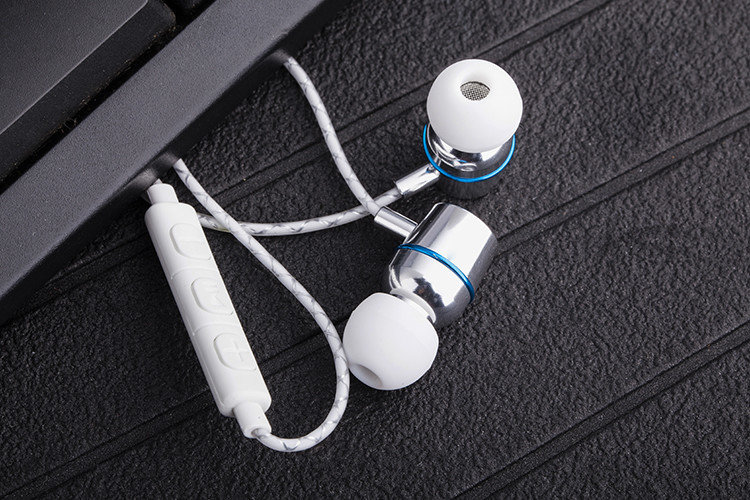 Selfie earphone with mic for Iphone best quality for iphone / samsung