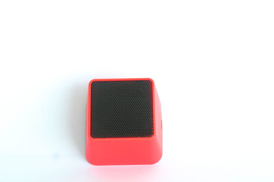 Beautiful Colorful RGB Light Up Bluetooth Speaker , Cube Mini Bass Speaker