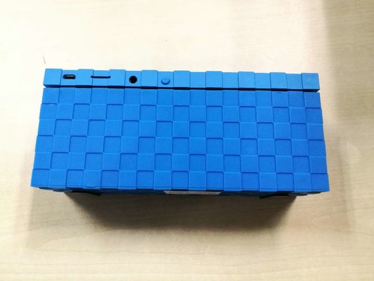 Portable Cube Bluetooth Speaker with Flashing Led Lights Red / Blue / Black outdoor speaker