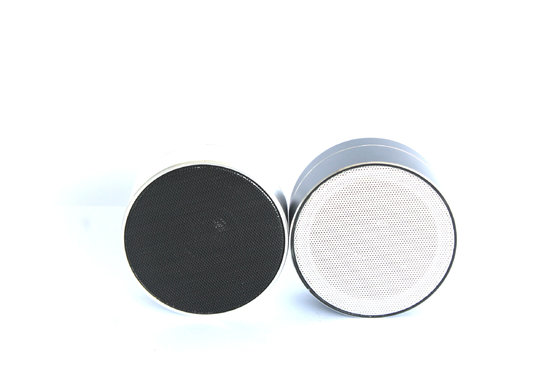 Outdoor Mini Bluetooth Bass Wireless Speakers DC 5 V 3 Watt Support Memory Card