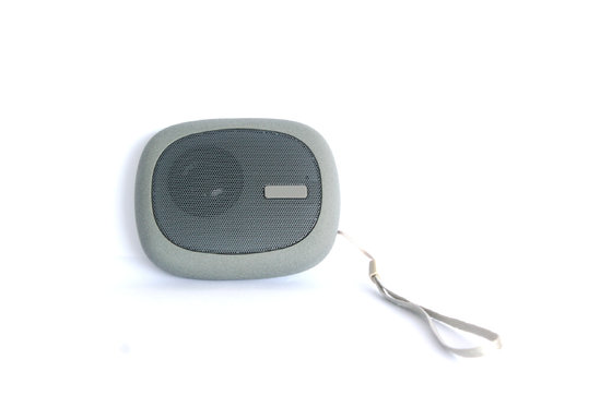 Portable Outdoor Hands Free Bluetooth Speaker , Wireless and Waterproof