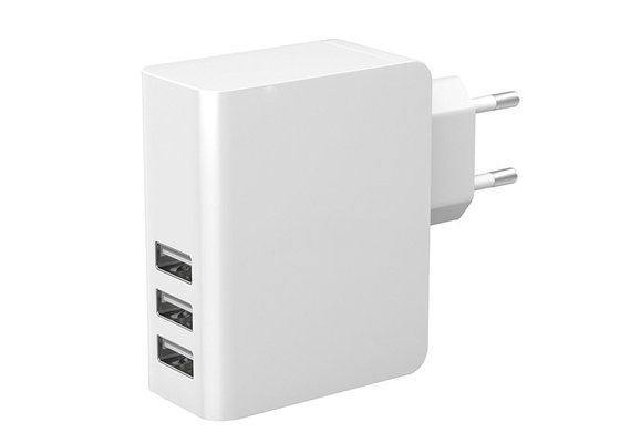 3.1A Wall European Charger Adapter 3 USB Ports European Electrical Adapter