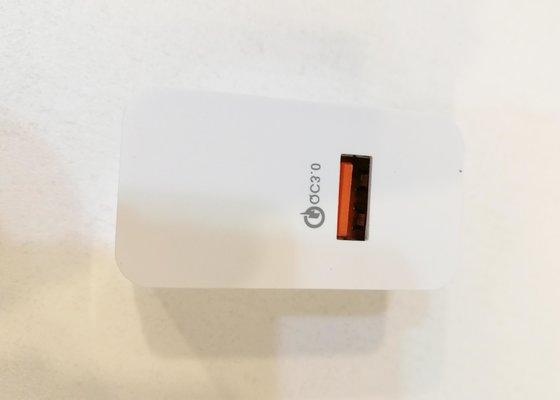 Small One Port Wall Charger Adapter 9V / 1.67A For Smart Phone
