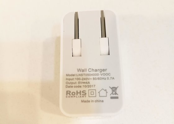 One - Port Fast Usb Wall Charger Adapter With US Plug 100 - 240V ~ 50 / 60Hz 0.7A