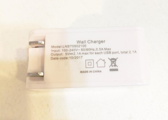 5V / 2.1A Dual Usb Wall Charger With Laser Engraved Logo US Plug Type