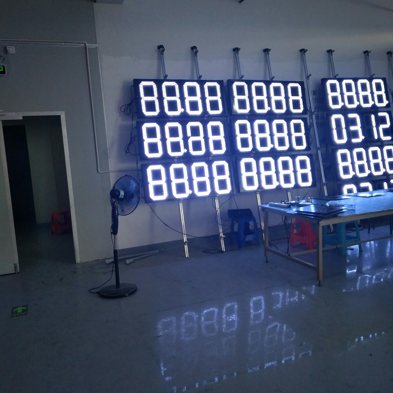 18 inch 7 segment high brightness red white color 4 digits numeric display LED gas price sign
