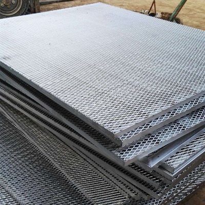 Anti-Corrosion Hot Dipped Galvanized Expanded Metal Mesh Gratings for Walkway Mesh