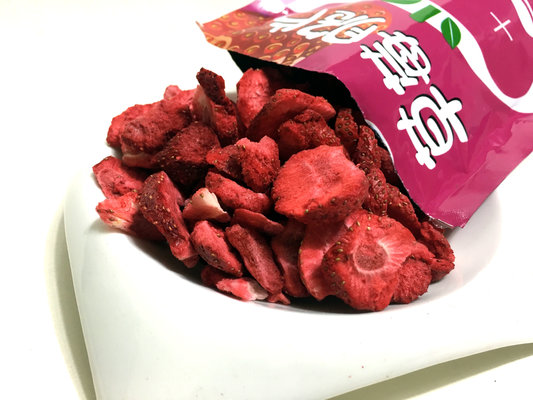 2018 Crop Freeze Dried Strawberries slice 5-7 mm No pigment No additives Sugar Free