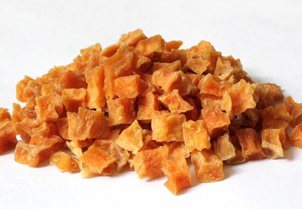 China Instant Dehydrated Sweet Potato Flakes Air Dried Sweet Potato Cubes Pet Food