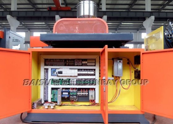 265BPH Pvc Water Tank Manufacturing Machine , Pvc Blowing Machine 3.0 X 2.1 X 2.35M Size SRB55D-1C