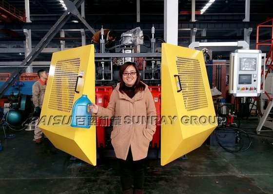 Engine Oil Can Automatic Blow Molding Machine With Lubrication Pump SRB70D-1