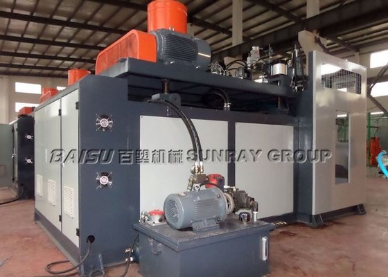 6.5T HDPE Blow Moulding Machine For 750ml Inclined Neck Detergent Bottle SRB70D-3