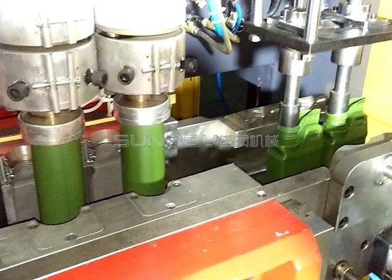 1 Liter Oil / Jerry Can Plastic Blow Molding Machine Capacity 500BPH SRB70D-2