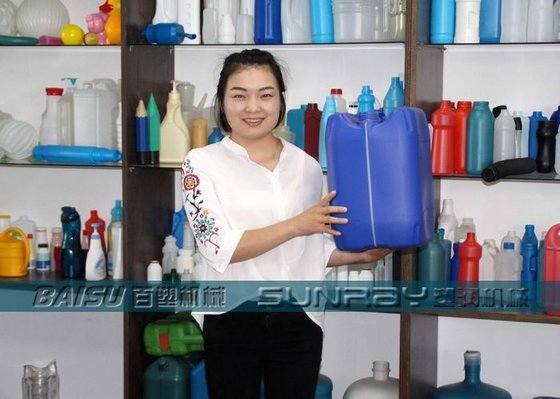 Chemical Packing Field Extrusion Blow Molding Machine With Pneumatic System SRB75S-1