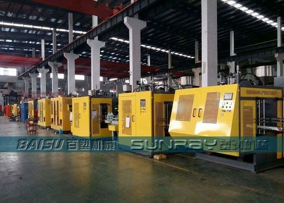 Heavy Duty Plastic Bottle Manufacturing Machine With Scraps Slide Channels SRB65-1