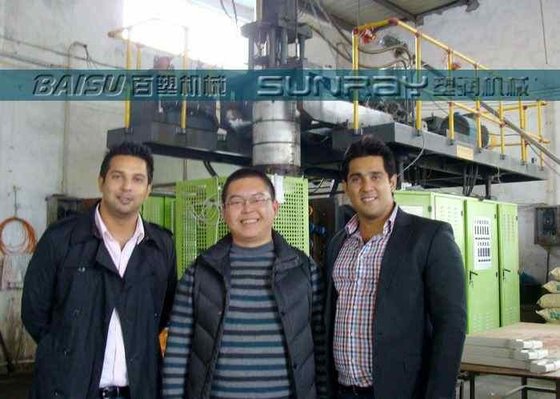 Accumulating Type Plastic Drum Blow Molding Machine 6.0 X 3.2 X 4.8M Size SRB100