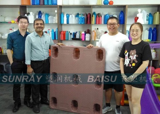 High Clamping Force Plastic Pallet Making Machine 120Mm Screw Diameter SRB120N