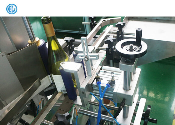 Kleinschalige Fles Zelfklevende Etiketteringsmachine voor Gezichtsschoonheidsmiddel
