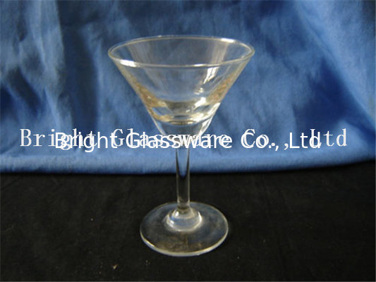 Beautiful design cocktail goblet glass, wine goblet glass for party