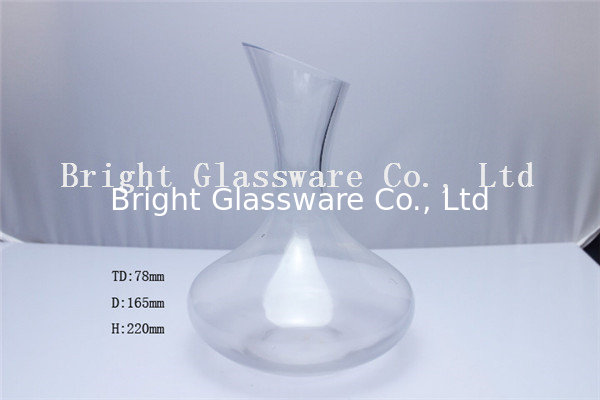 Hand blown glass wine decanter with ice cooler glass water bottle for wholesale