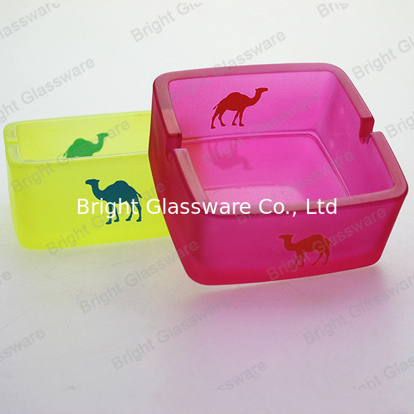Hot sale colorful camel glass ashtray for wholesale