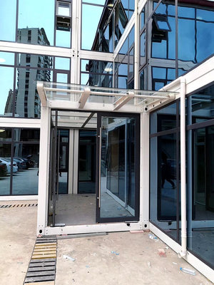 Focus on the project of temporary housing fast LCL packing box glass curtain wall fast LCL living container
