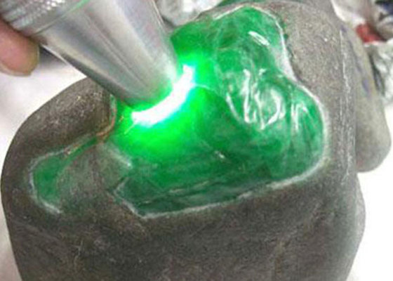 3 Light Source Pro Jade LED Flashlight Working with 18650 Li-ion Battery supplier