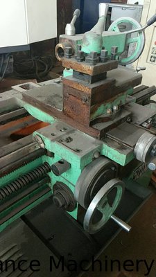 2012 USED HUANGSHAN CE6252B Horizontal lathe