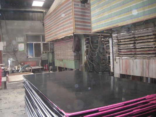 Concrete brown film faced plywood Board / 18mm WBP Plywood for Building 8% - 12% Moisture