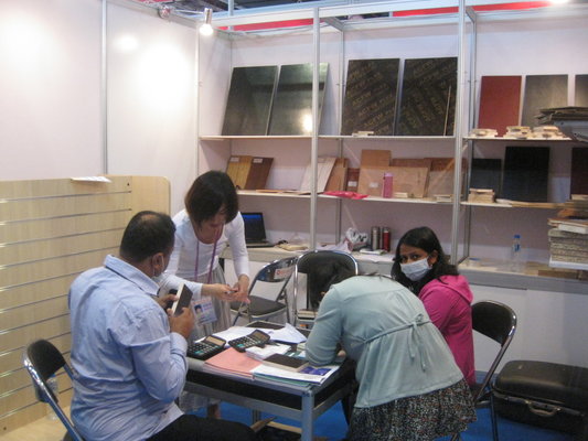 External Film Face Plywood / 18mm Marine Plywood Sheets with Hardwood Core