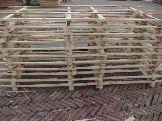 Melamine construction grade plywood