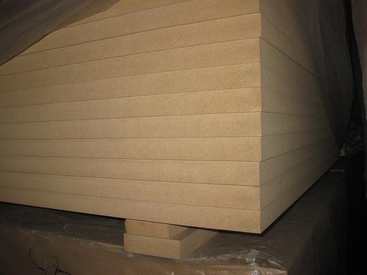 Melamine Sanded Thin Plain MDF / Veneered MDF Sheets for Decorative Wall Panel