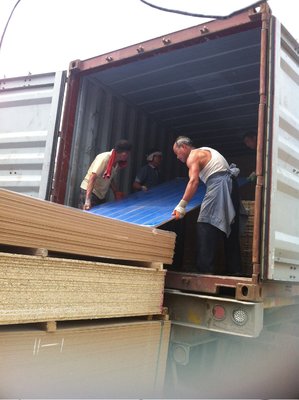 Furniture grade Groove Slotted Mdf sheets with High Gloss , 1220x1220 15 mm - 25 mm