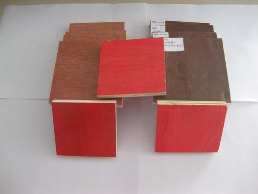 Water resistant red construction plywood board , Brown / black film faced plywood