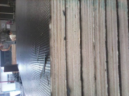 Poplar Core Brown Film Faced Plywood Two Hot-Press With Brown / Black Anti-Slip Film