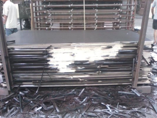 Building Anti-Slip Phenolic Film Faced Plywood Polar Core With Phenolic Glue