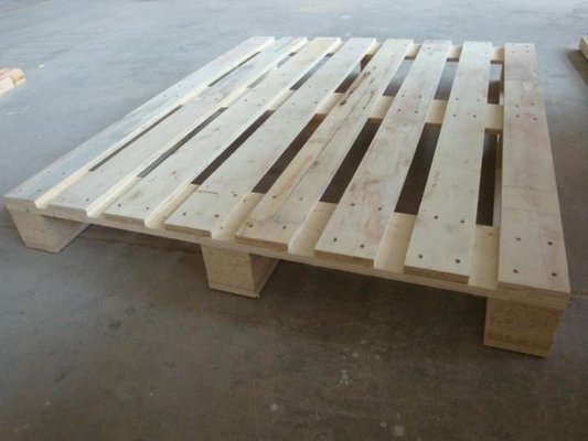 Phenolic Glue Laminated Veneer Lumber , Poplar Lvl Scaffold Plank With Nailing