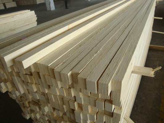 Full Poplar / Pine Core LVL Lumber Wbp Melamine Glue For Crossbeam Truck Board
