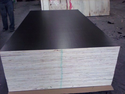 Film Faced Concrete Plywood Poplar Core With Phenolic Glue 2440 X 1220 X 15mm