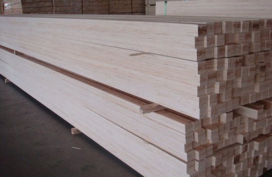 Pine / Hardwood LVL Lumber , 1220mm x 2440mm x 30mm Laminated Veneer Lumber Customized