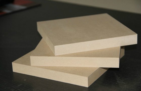 720kgs Poplar Plain MDF 20mm E2 Glue for Furniture / Packaging Boxes / Floor