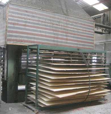 Finger-Joint Core concrete Plywood , Black Film In Building Formwork