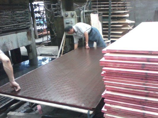 18mm Wbp Concrete Plywood Board 11 / 13 Layers In High Strengh