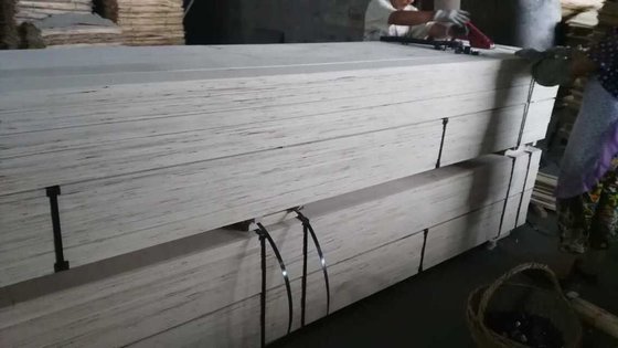 Poplar LVL Lumber Veneer Laminated For Japan Market , MR Glue