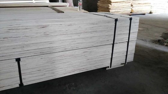 Poplar LVL Lumber Veneer Laminated For Japan Market , MR Glue
