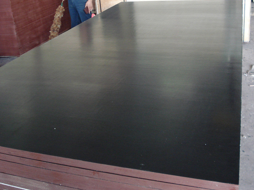 Finland Film Faced Shuttering Plywood Hardwood Core Density 600kg / CBM