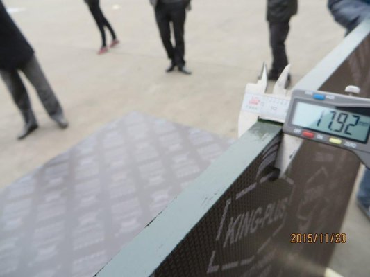 KINGPLUS film faced plywood ANTI-SLIP for construction,building material.imported dynea film.china factory supplier