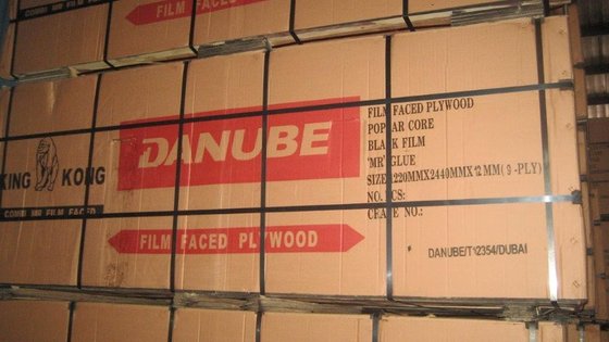 BLACK FILM FACED PLYWOOD, 'MR' GLUE, POPLAR CORE, BLACK FILM or BLACK PRINTED FILM