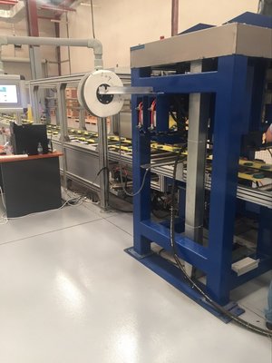automatic bus bar trunking system assembly machine for busbar gripping and clinching