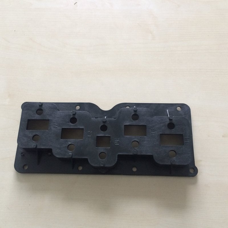 PA66 Nylon Busbar Plugs And Socket Black Color For Busbar Trunking System